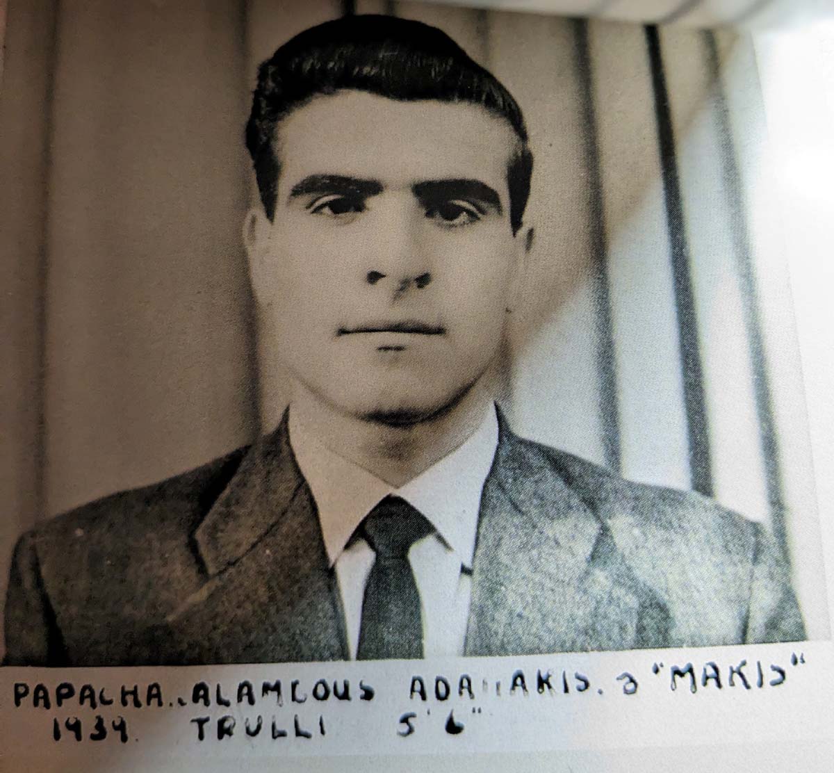 1956 Cyprus Wanted Men Reproduced Booklet 50 Pictures – BalkanPhila